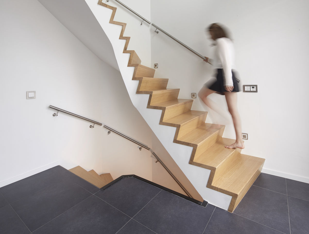 Nieuwe trappen op maat uitgevoerd door Henk van Leeuwen